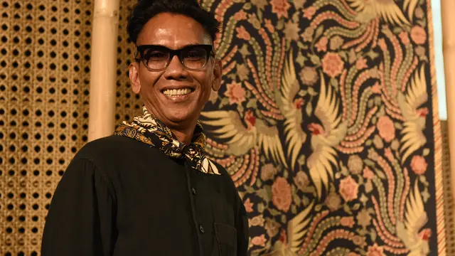 3 Desainer Hadirkan Koleksi Busana Batik di Gedung UNESCO - Fashion ...