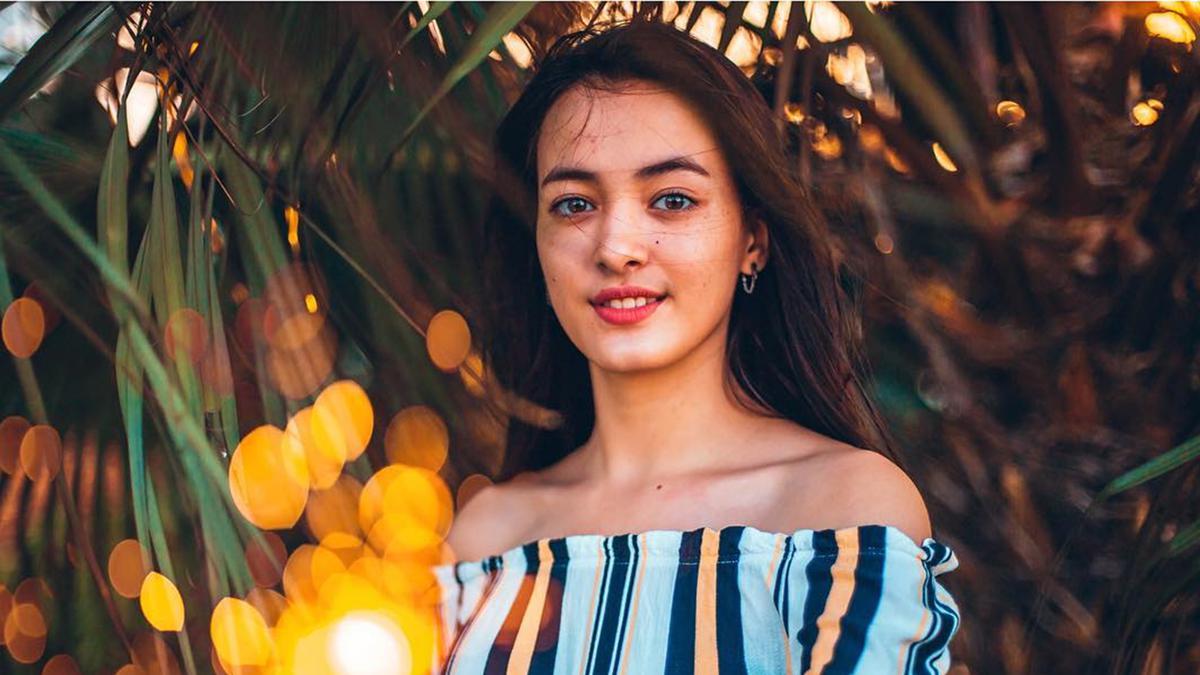 FOTO: Potret Mawar Eva de Jongh Pakai Outfit Off Shoulder, Kian Menawan