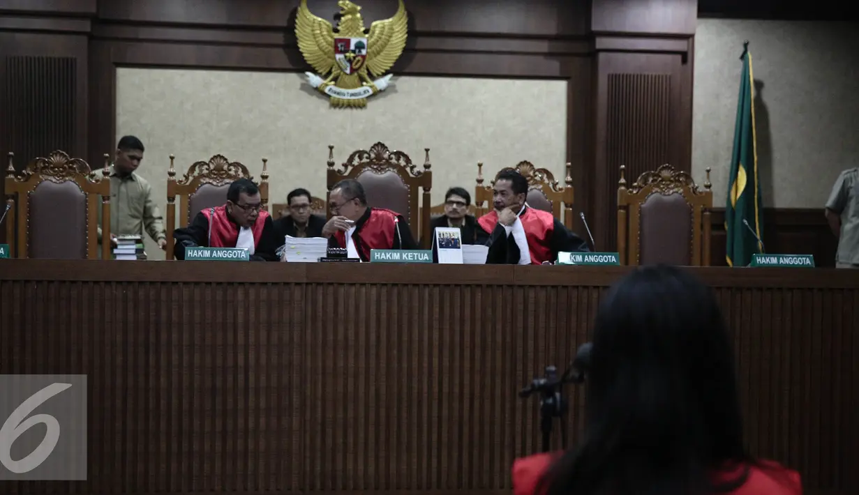 Begini Suasana Sidang Perdana Jessica Wongso - Foto Liputan6.com