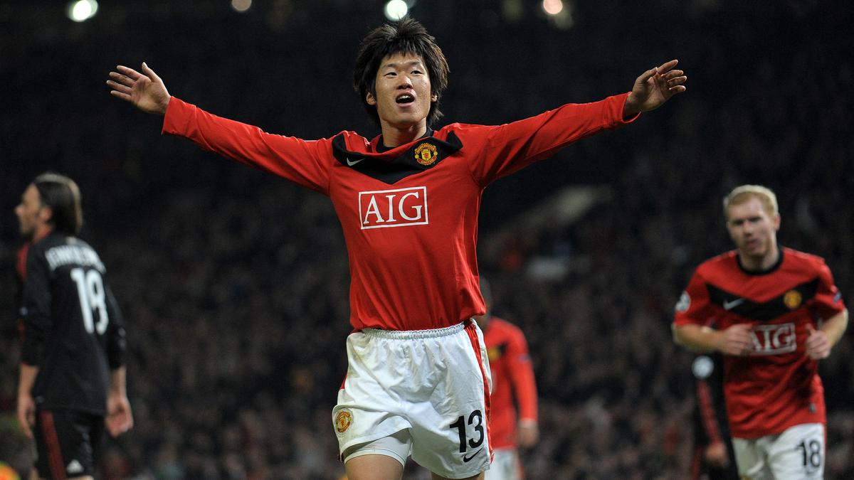 3 Pemain Asia yang Pernah Berkarier di Manchester United: Park Ji-sung ...