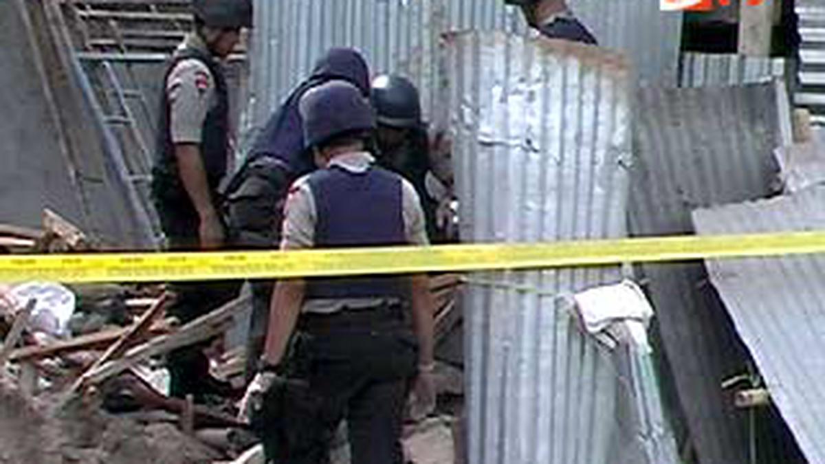 Pekerja Cedera Terkena Ledakan - News Liputan6.com