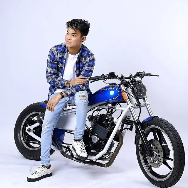 Sudah Minta Maaf dan Beri Klarifikasi, Ini 6 Potret Penyanyi Tri Suaka ...