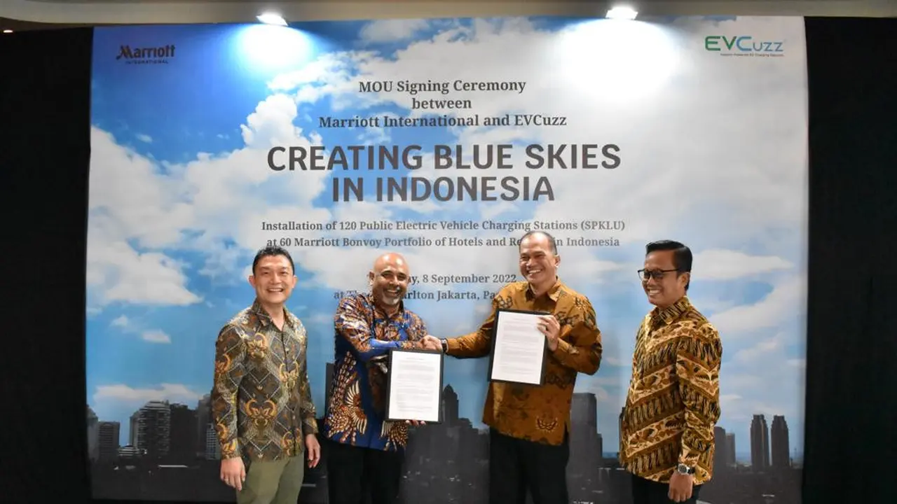 Lobi Jaringan Hotel Marriott Indonesia Kini Dilengkapi Stasiun ...