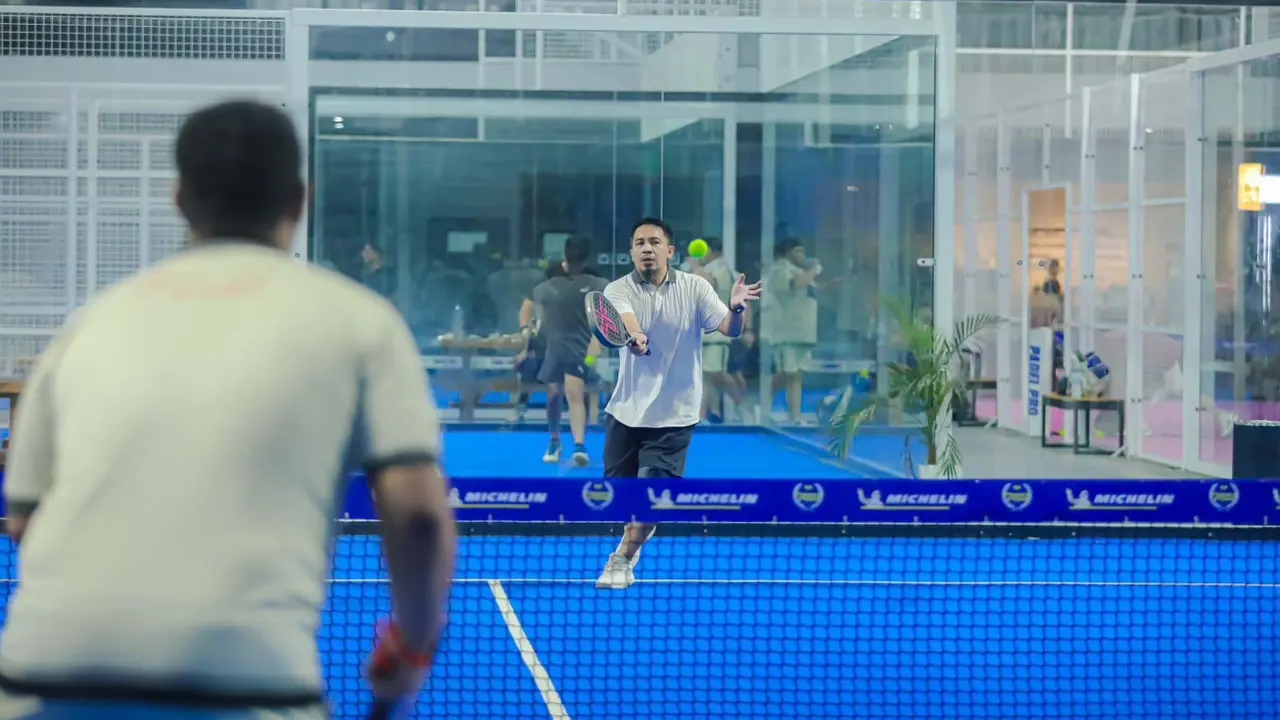 Daftar Lengkap Perbedaan Padel dan Tenis: Mana yang Lebih Menarik dan ...