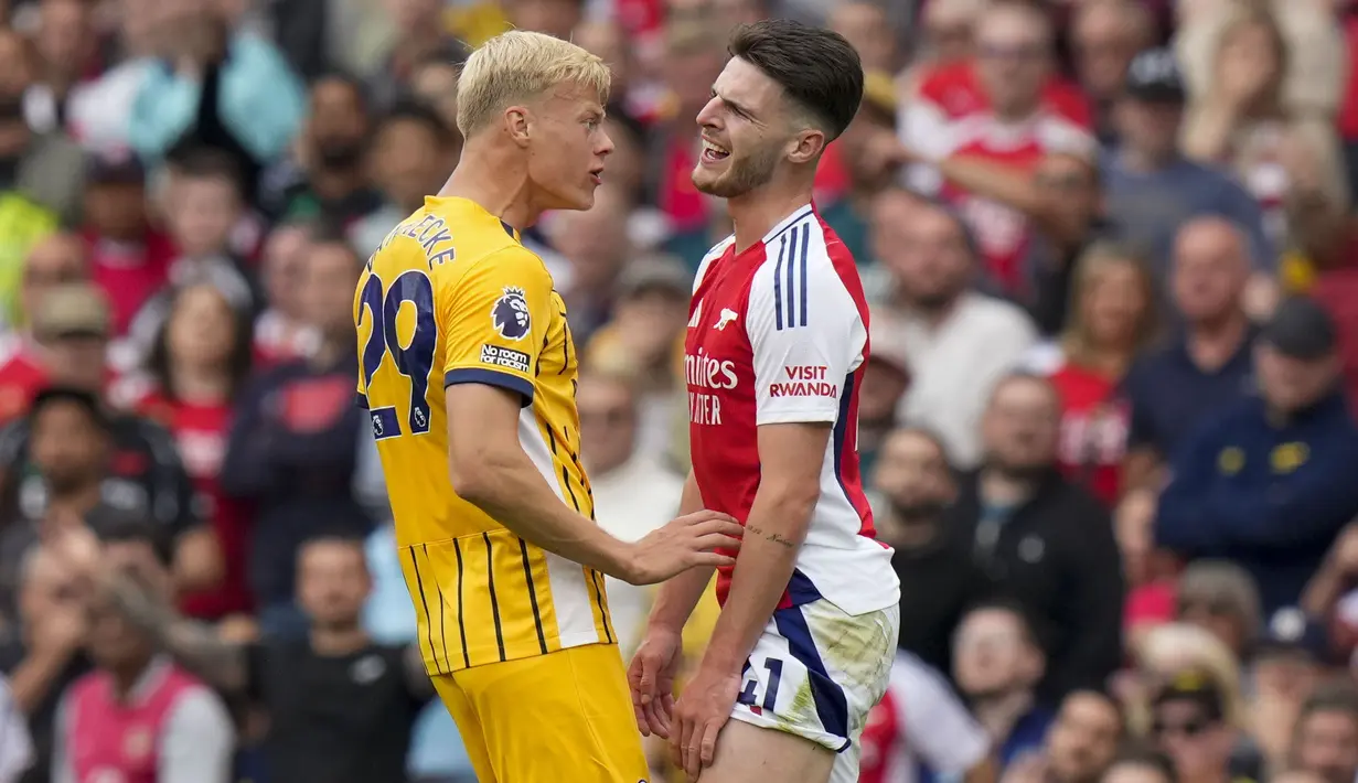 Foto: Wajah Frustasi Declan Rice saat Diganjar Kartu Merah Pertama ...