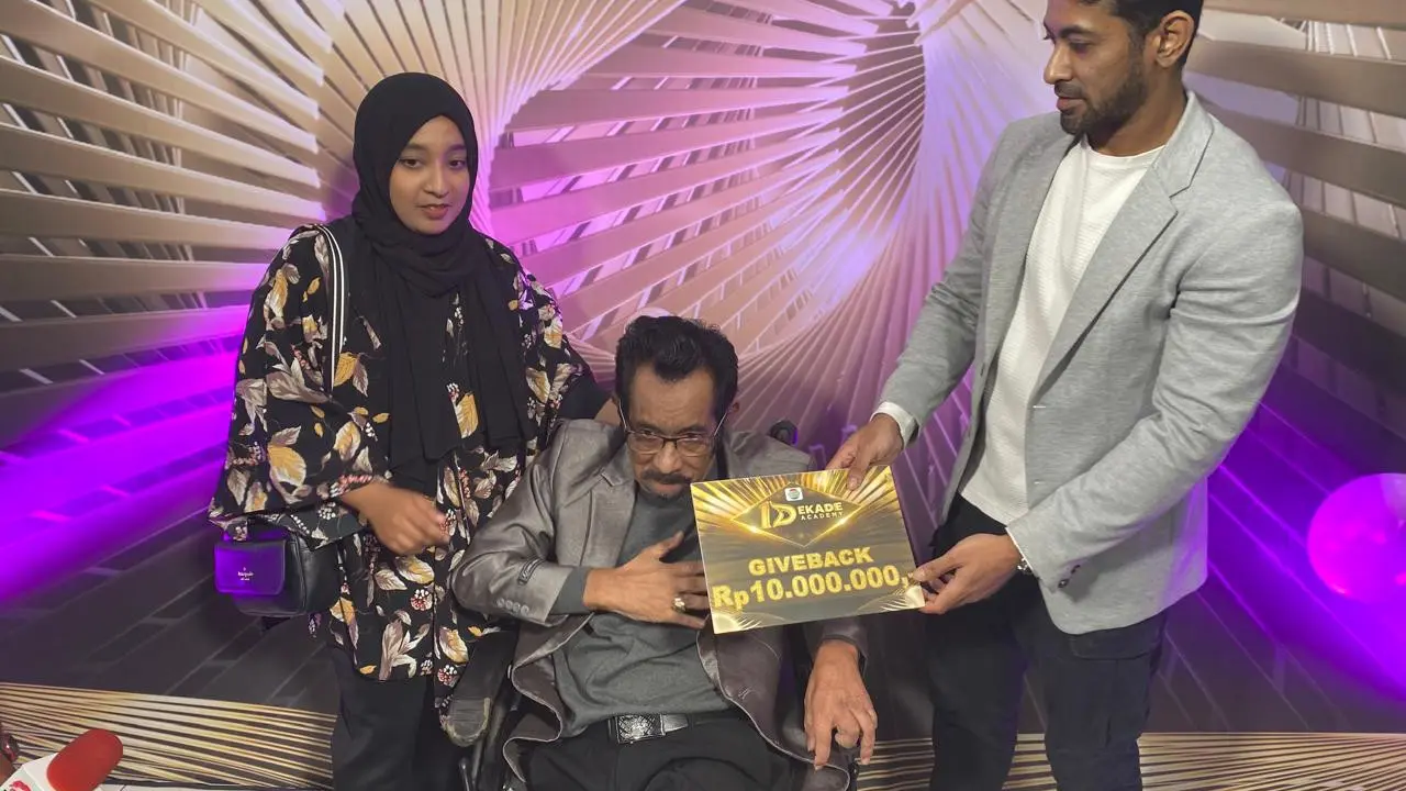 Hamdan ATT Semangat Berjuang Lawan Stroke, Tampil Emosional di 1 Dekade Academy Indosiar ...