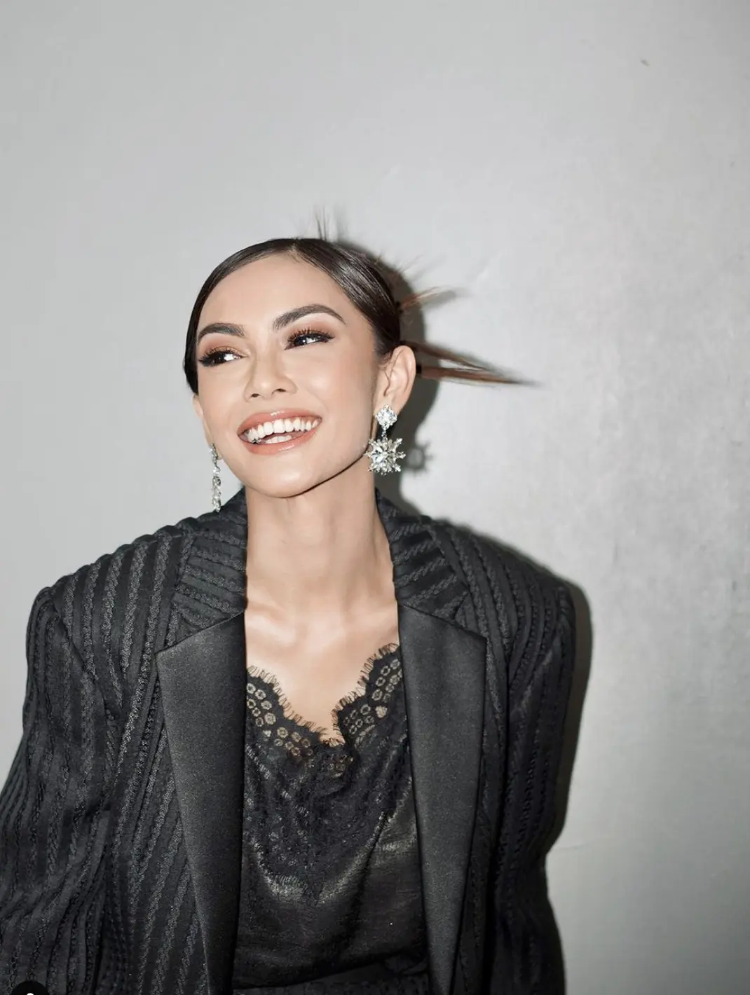 6 Potret Masayu Anastasia, Pesona Cantik yang Sederhana Bikin Awet Muda