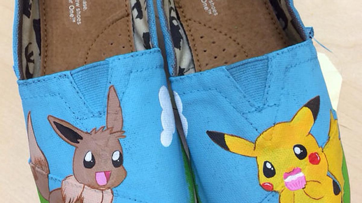 10 Ide Kreatif Sepatu Lukis - Photo Fimela.com