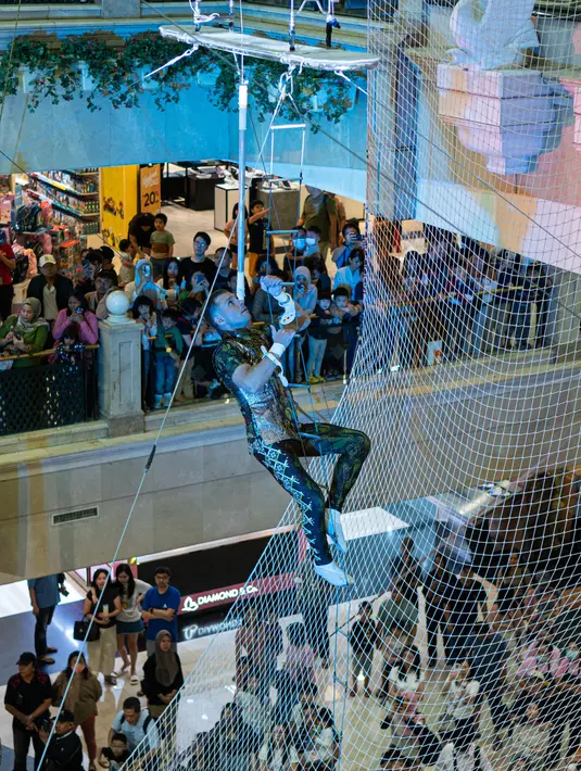 Melihat Aksi Flying Trapeze, Pertunjukan Akrobatik Kelas Dunia dengan ...