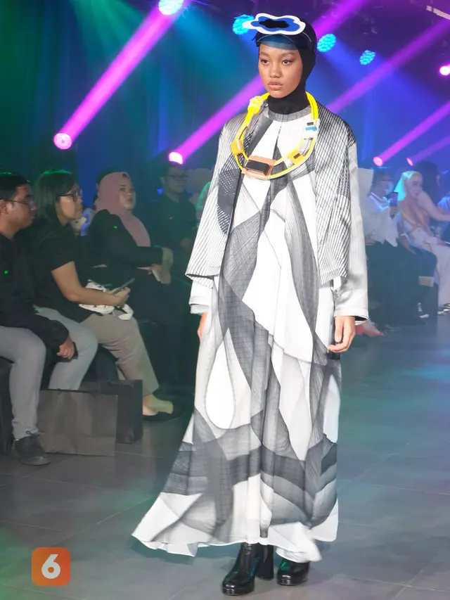 Rujukan Tren Busana dari Panggung Pembuka Jakarta Fashion Trend 2024 ...