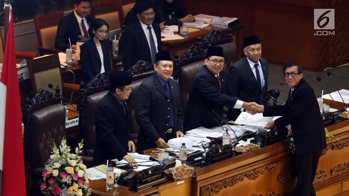 FOTO: DPR Sahkan Revisi Undang-Undang MD3 - Foto Liputan6.com