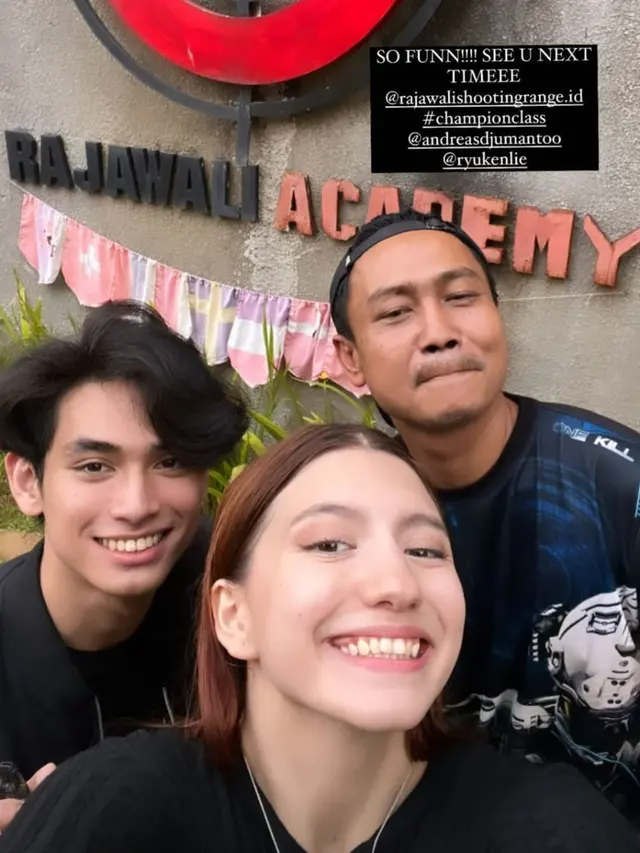 Move On dari Randy Martin, Ini 7 Potret Cassandra Lee dan Ryuken Lie Resmi Pacaran - Hot ...