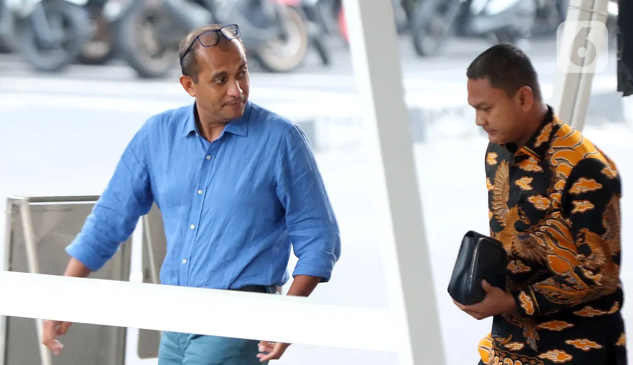 Tinggalkan Gedung KPK, Wamenkumham Edward Omar Sharif Hiariej Memilih ...