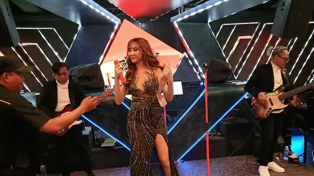 Kolaborasi Icha Yang dan Posan Tobing Hasilkan Lagu Berjudul Aku Masih ...