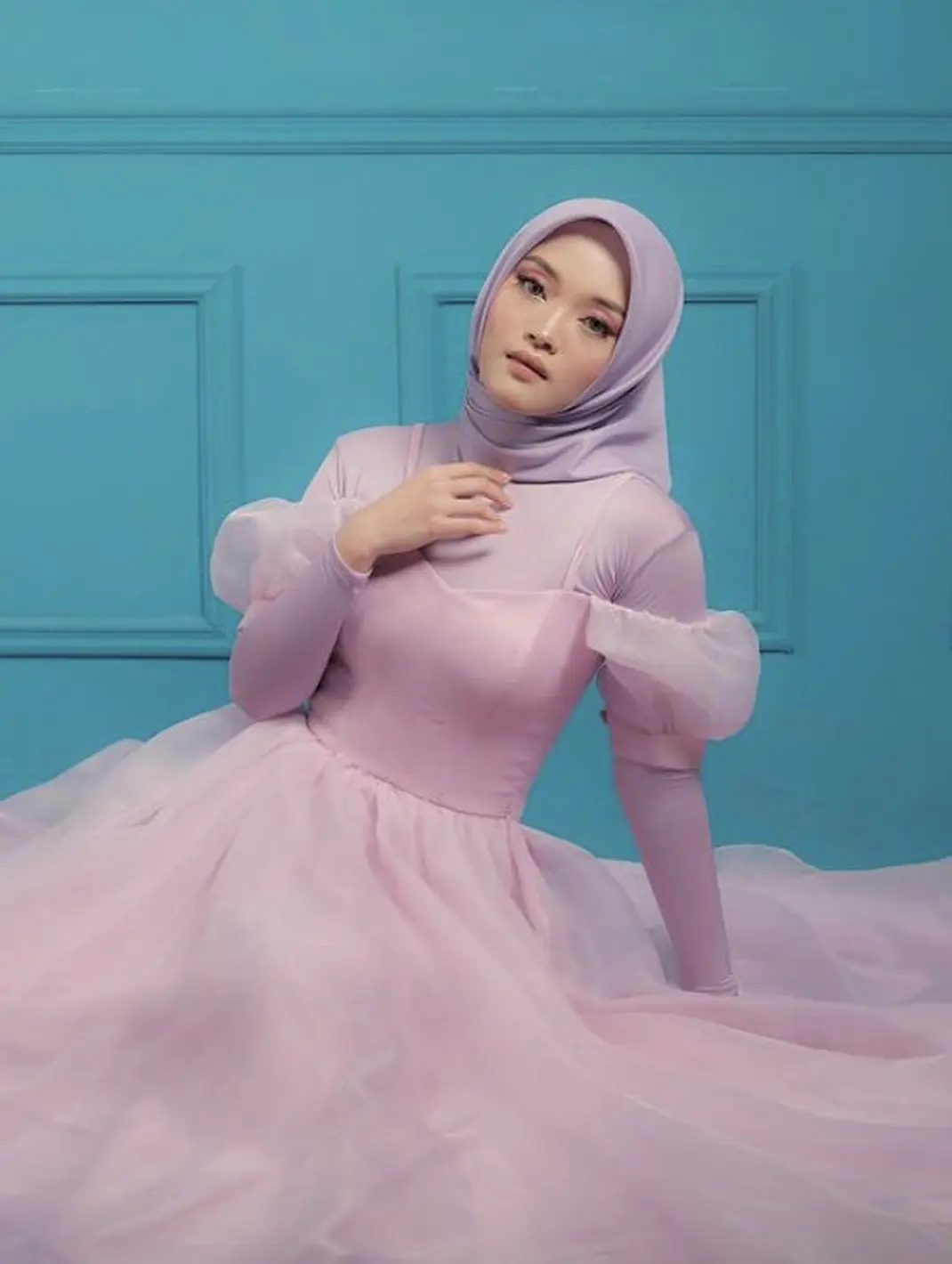 9 Model Baju Lengan Balon Terbaru dari Putri Delina Hingga Tiara Andini ...