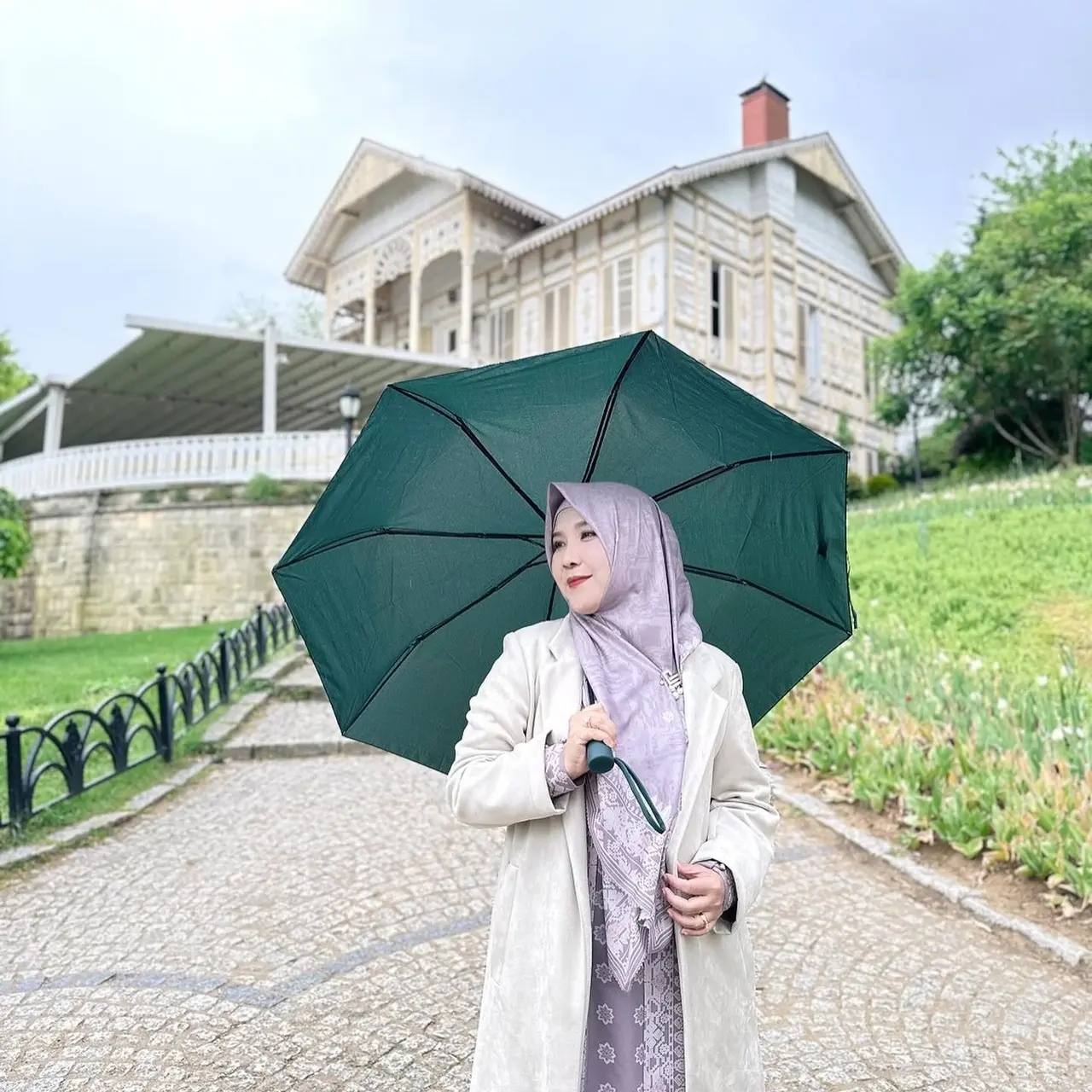 6 Potret Bunda Aliyya Ibu Kamila Asy Syifa, Dekat dengan Gus Zizan - Hot Liputan6.com