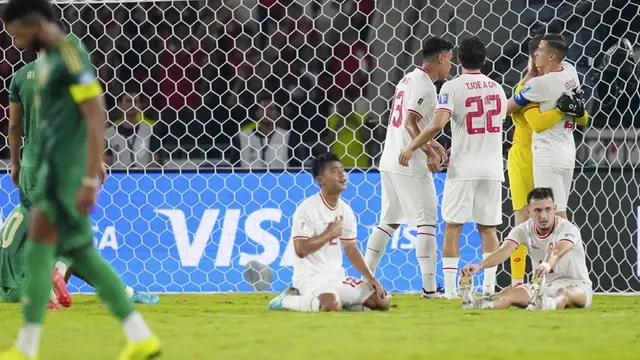 Hebat Coach! Usai Pelajari Sejarah dan Geografi, Alex Pastoor Kini Fokus Mendalami Taktik Timnas ...