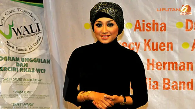 Sefti Sanustika Lebaran Seorang Diri - Ramadan Liputan6.com