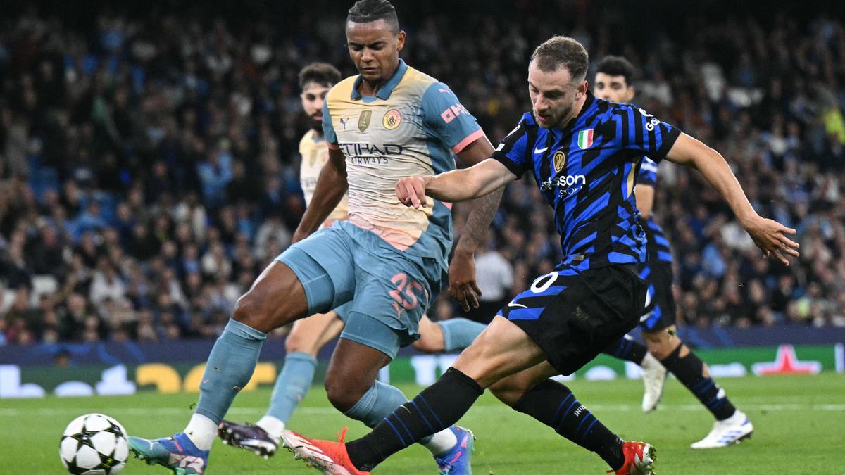 Momen Kocak Manuel Akanji saat Man City Vs Inter Milan, Salah Oper Gara ...