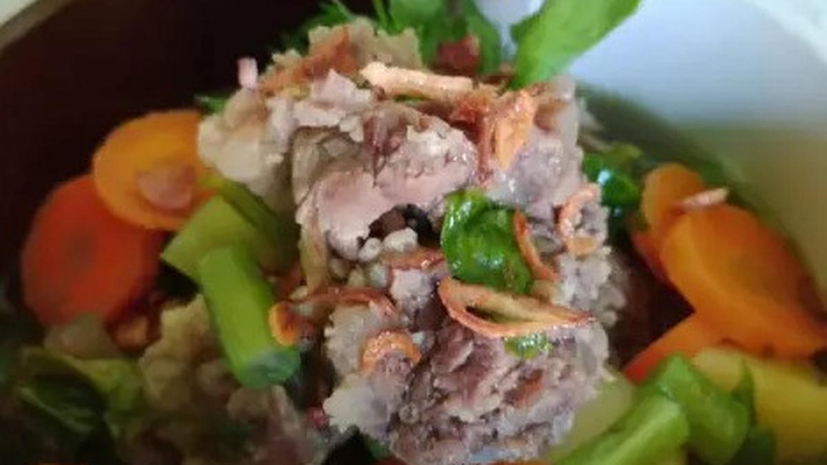 3 Resep Kreasi Sop Buntut, Menu Makan Siang yang Cocok di Musim Hujan - Lifestyle Liputan6.com