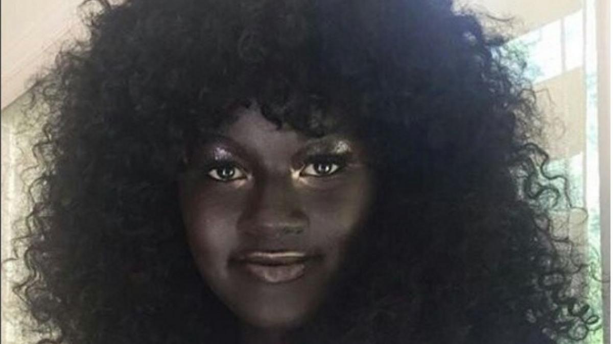 5 Alasan Kenapa Khoudia Diop Model Kulit Gelap Bisa Mendunia ...
