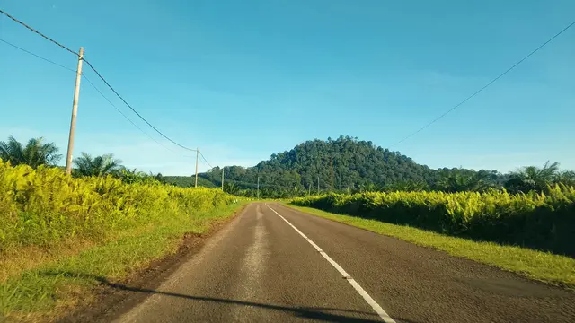 6 Fakta Menarik Bukit Bombalai, Gunung Api Purba di Malaysia yang Masih ...