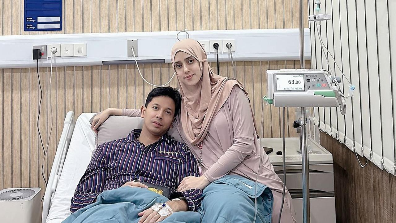 5 Potret Fairuz A Rafiq Antar Sonny Septian Salat Jumat: Aku Akan ...