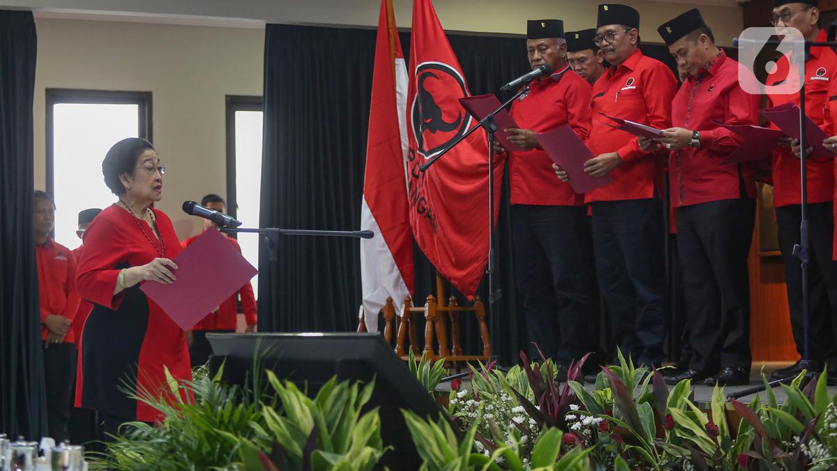 Megawati Lantik Pengurus Baru DPP PDIP - Foto Liputan6.com