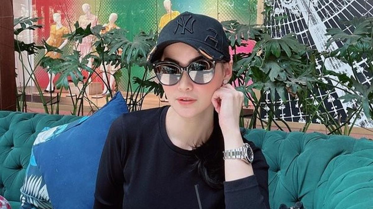 6 Potret Christy Jusung yang Tetap Cantik Awet Muda di Usia 40 Tahun