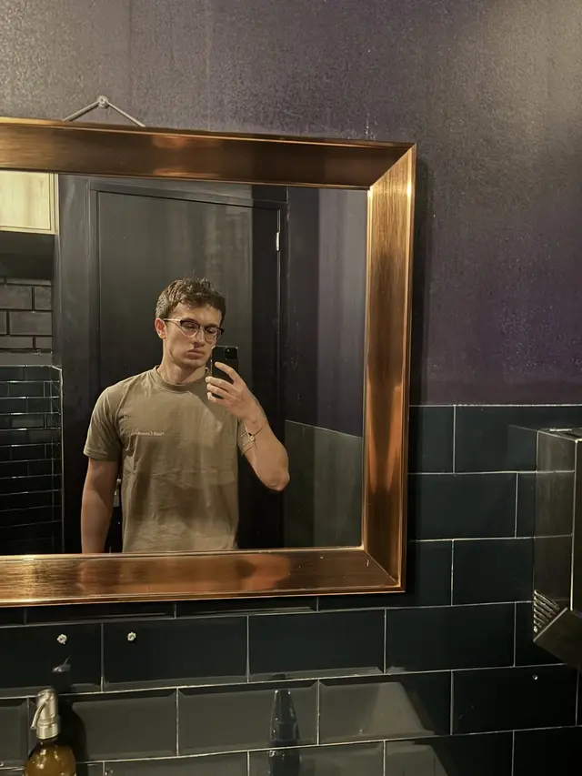 Pacari Cinta Laura, Intip Profil Arya Vasco Sang Model dan Aktor ...