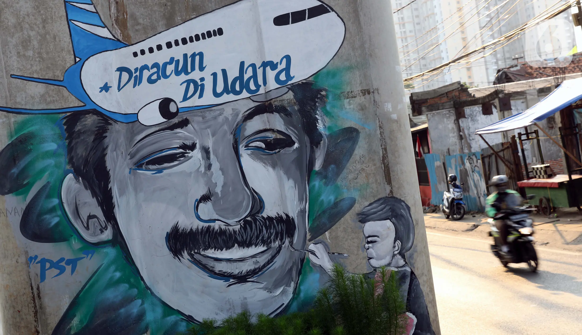 FOTO: Mural Mengenang Munir - Foto Liputan6.com