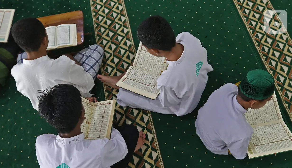 FOTO: Tadarus Al-Quran Isi Ramadhan di Pesantren Nuu War AFKN - Foto ...