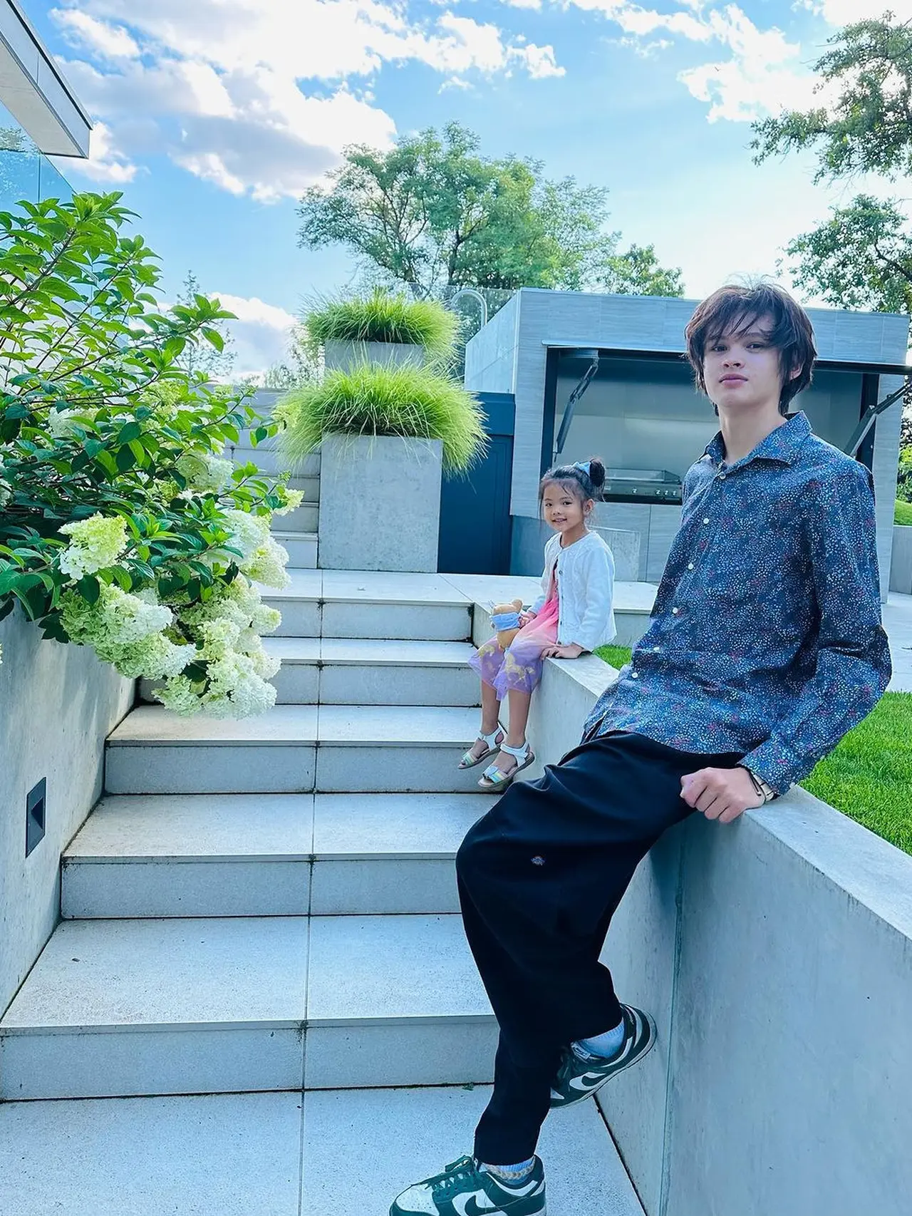 7 Potret Armand Fauzan Putra Farah Quinn Bareng Adik Sambung, Sosok Penyayang - Hot Liputan6.com