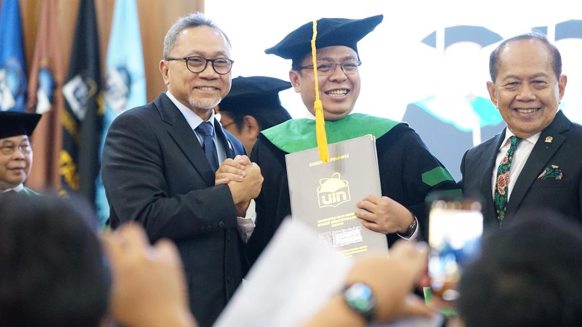 Burhanuddin Muhtadi Resmi Jadi Guru Besar UIN Jakarta - News Liputan6.com