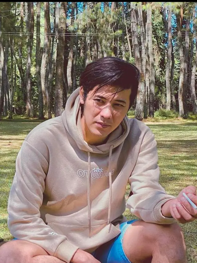 Resmi Tunangan dengan Via Vallen, Ini 6 Potret Vokalis Papinka Chevra ...