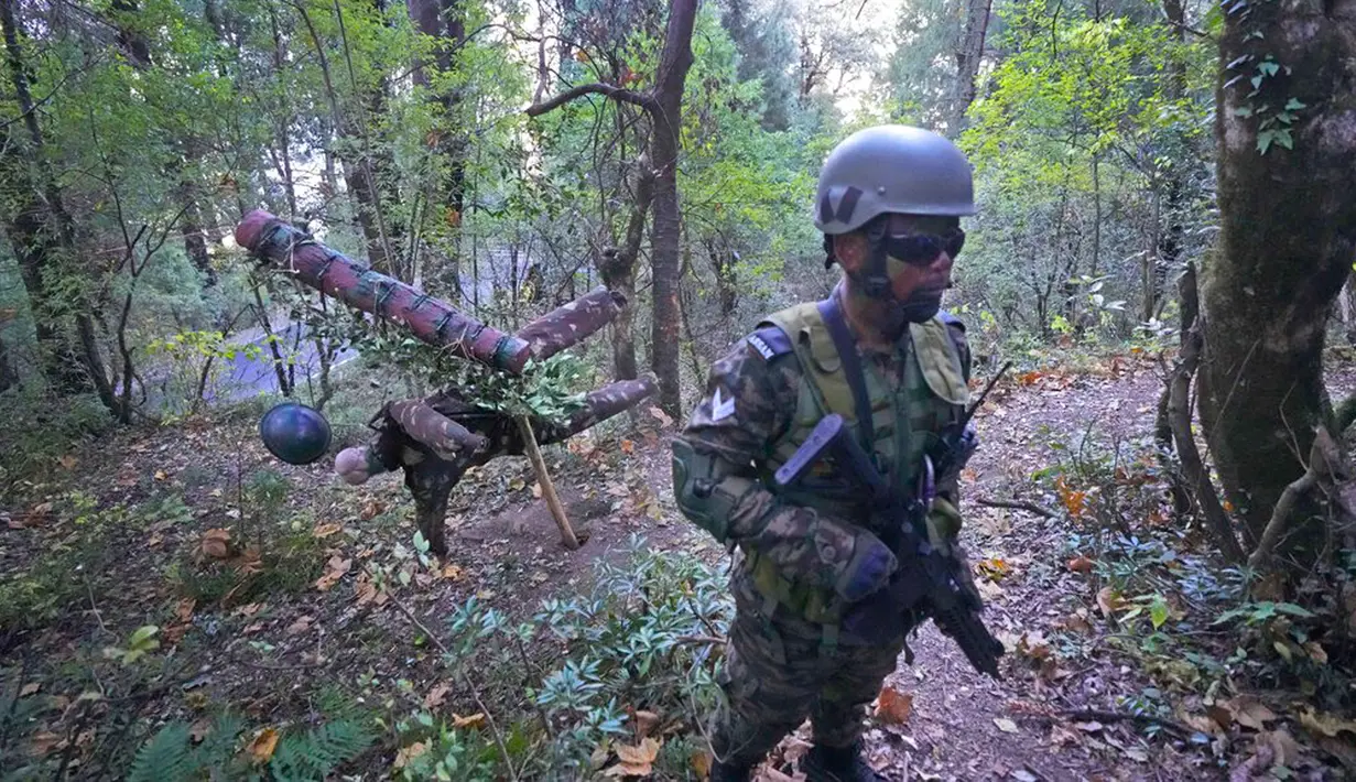 Militer AS dan India Latihan Tempur di Pegunungan yang Disengketakan ...