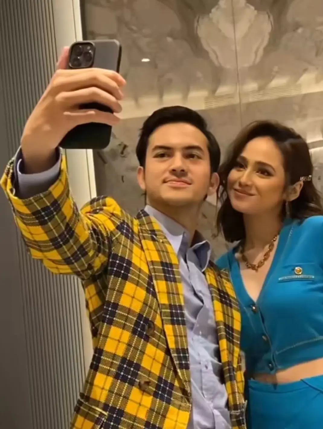 Main Film Bareng Lagi, Syifa Hadju dan Rizky Nazar di Gala Premiere Princess and The Boss - Foto ...