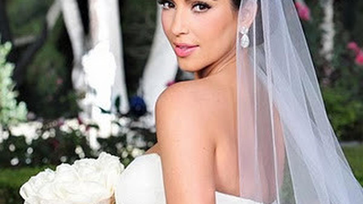 Pengantin Tercantik 2011, Kim Kardashian Atau Aliya Rajasa? - Photo ...