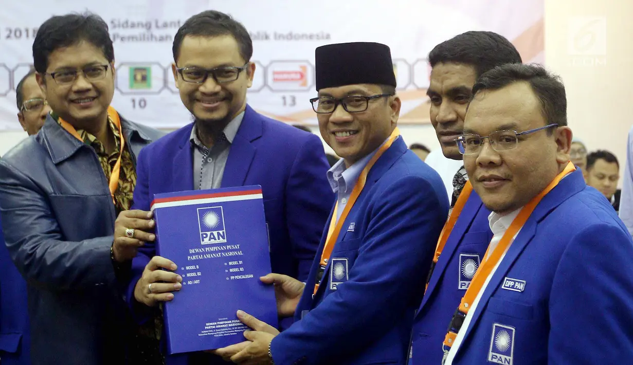 FOTO: Penuhi Persyaratan, PAN Daftarkan 575 Bakal Caleg ke KPU - Foto ...