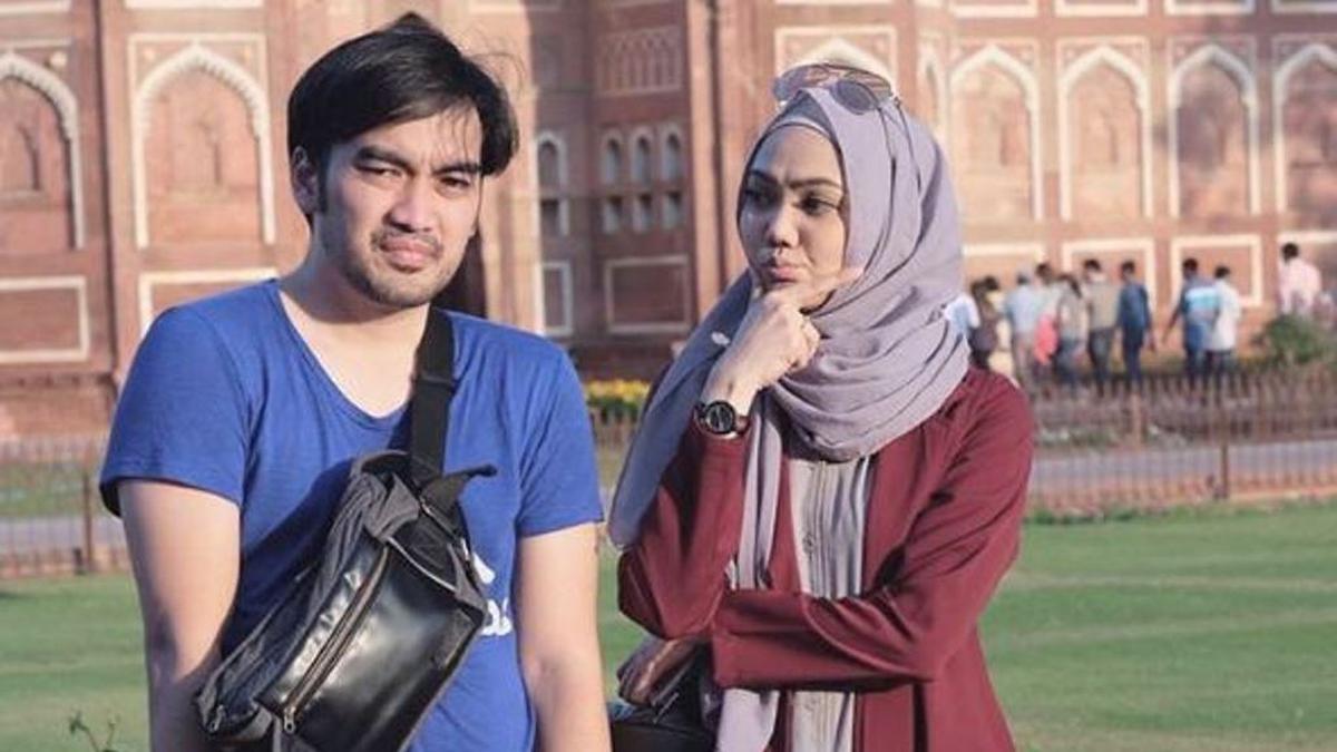 Rina Nose dan Mantan Suami Tak Henti Isyaratkan CLBK - ShowBiz Liputan6.com