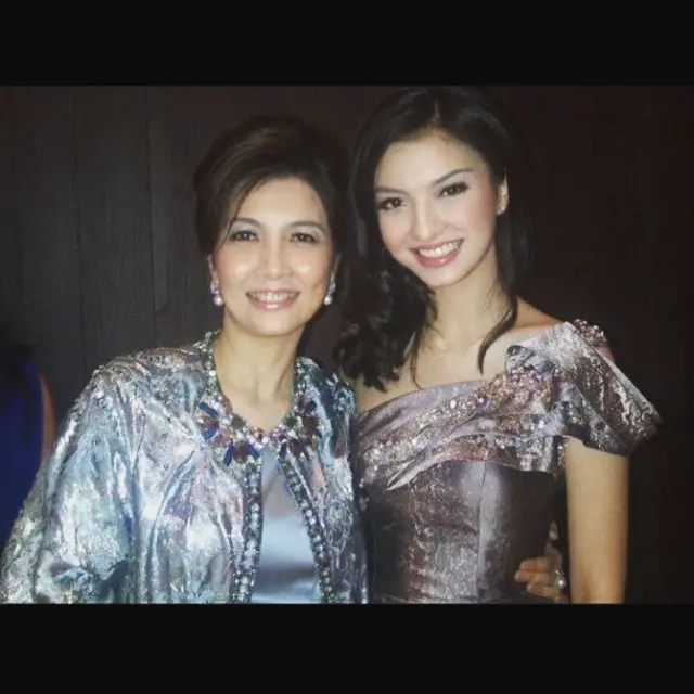 7 Potret Kebersamaan Raline Shah dan Ibunya yang Awet Muda - Hot ...