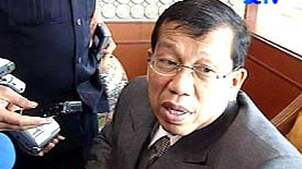 Hamid Awaluddin "Mangkir" dalam Persidangan Daan Dimara