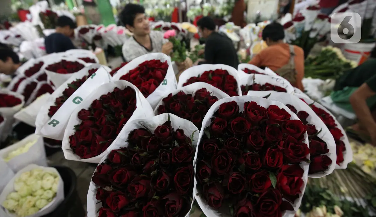 FOTO: Denyut Pasar Bunga Rawa Belong di Masa PPKM Level 2 - Foto ...