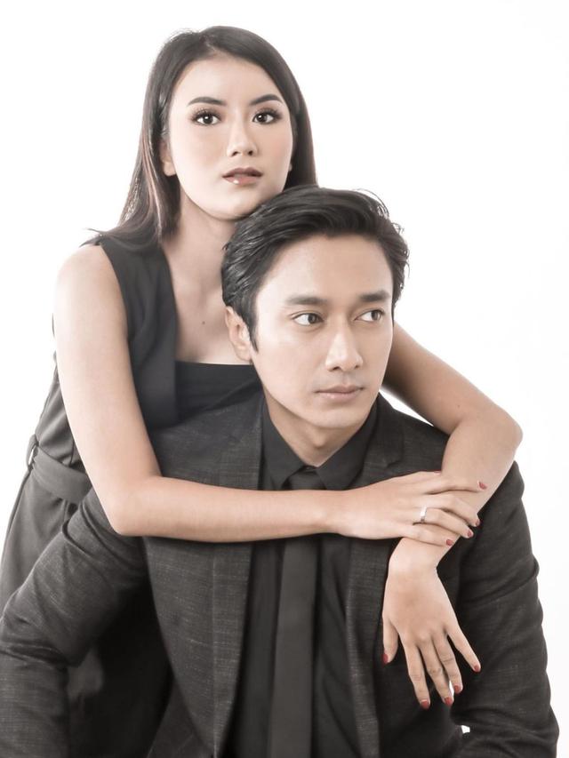 Umumkan Hamil Anak Pertama, Ini 6 Potret Mesra Ina Marika dan Rezca ...