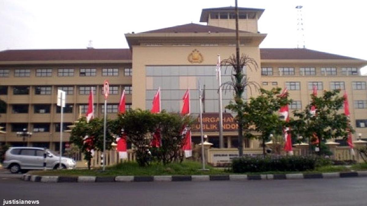 Putra Ipda Anumerta Kushendratna: Saya Lanjutkan Pesan Bapak - News ...