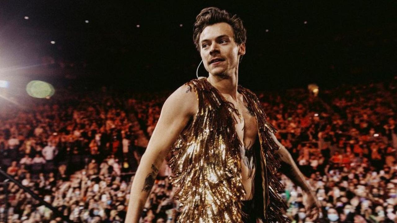 Fakta Tak Terduga tentang Harry Styles, Pencetak Sejarah di Vogue dan ...