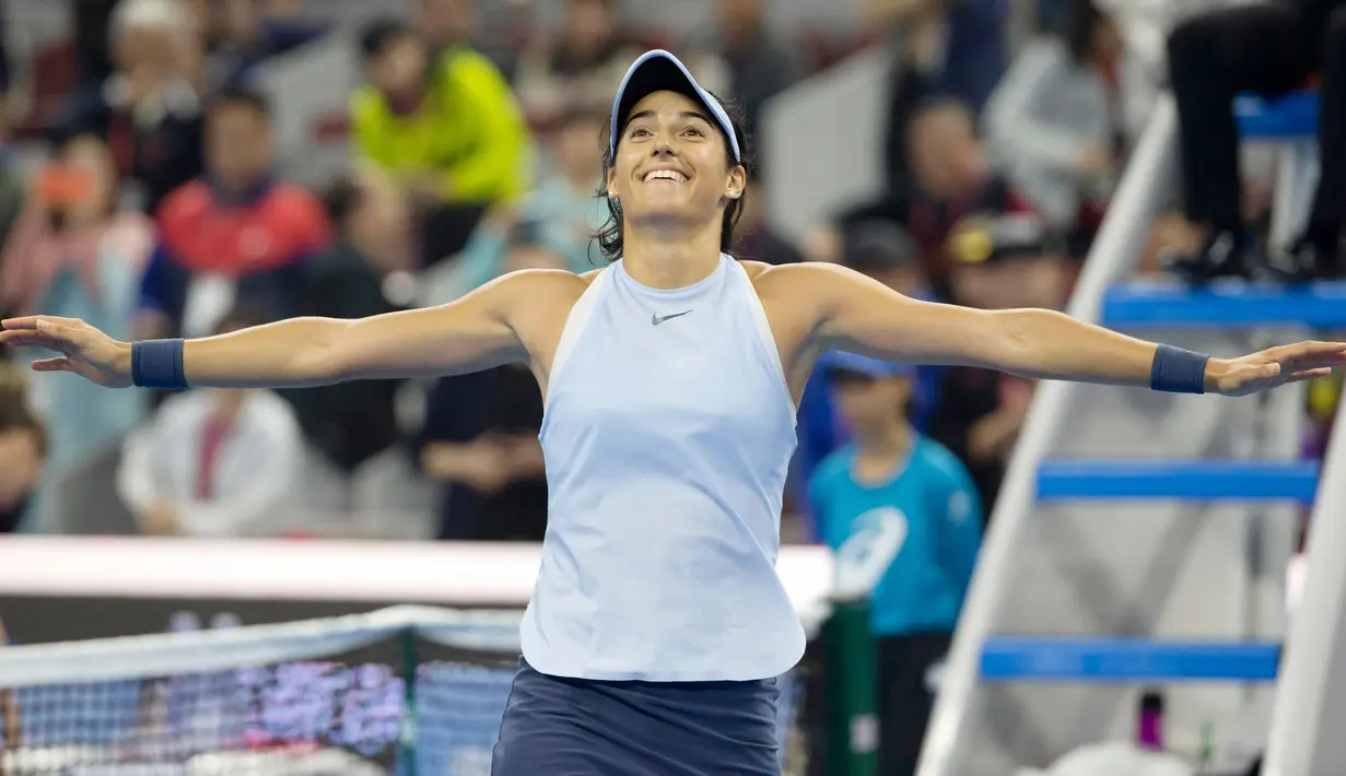 PHOTO: Momen Emosional Petenis Non Unggulan Ini Kantongi Gelar di China ...