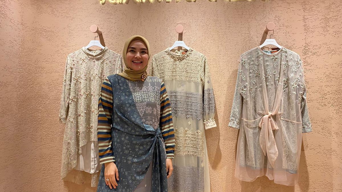 Sambut Ramadan, Ria Miranda Kembali Hadirkan Koleksi Motif Minang