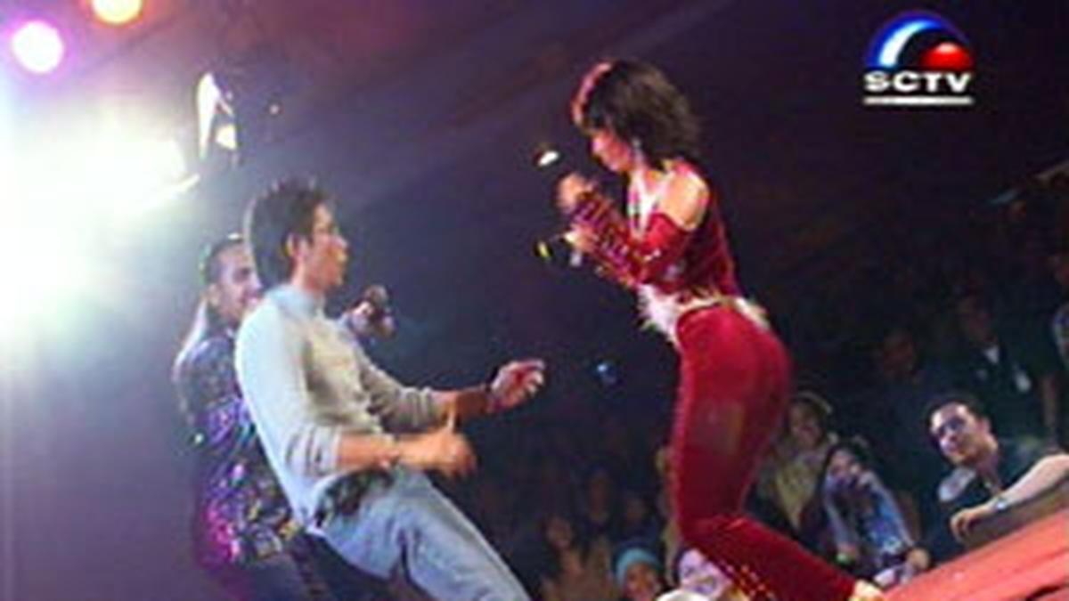 Inul dan Kehangatan Pentas - ShowBiz Liputan6.com