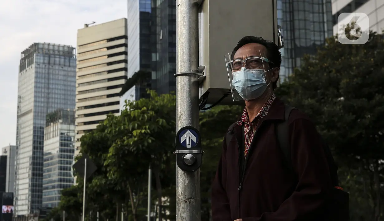 FOTO: Vaksinasi Gotong Royong untuk Pekerja Swasta - Foto Liputan6.com